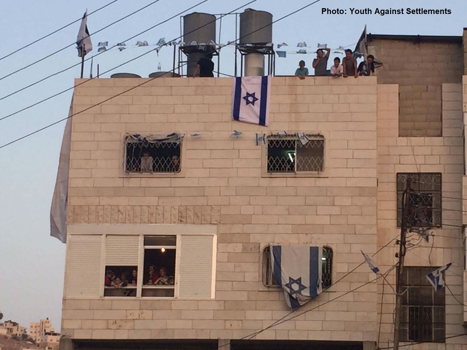 Settlers Squat in Abu Rajab House in Hebron - Peace Now